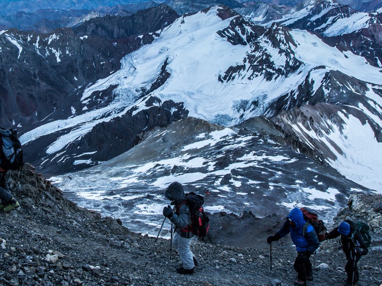 Expedición a la cumbre del Cerro Mercedario - 6720 msnm - 8va más alta ...